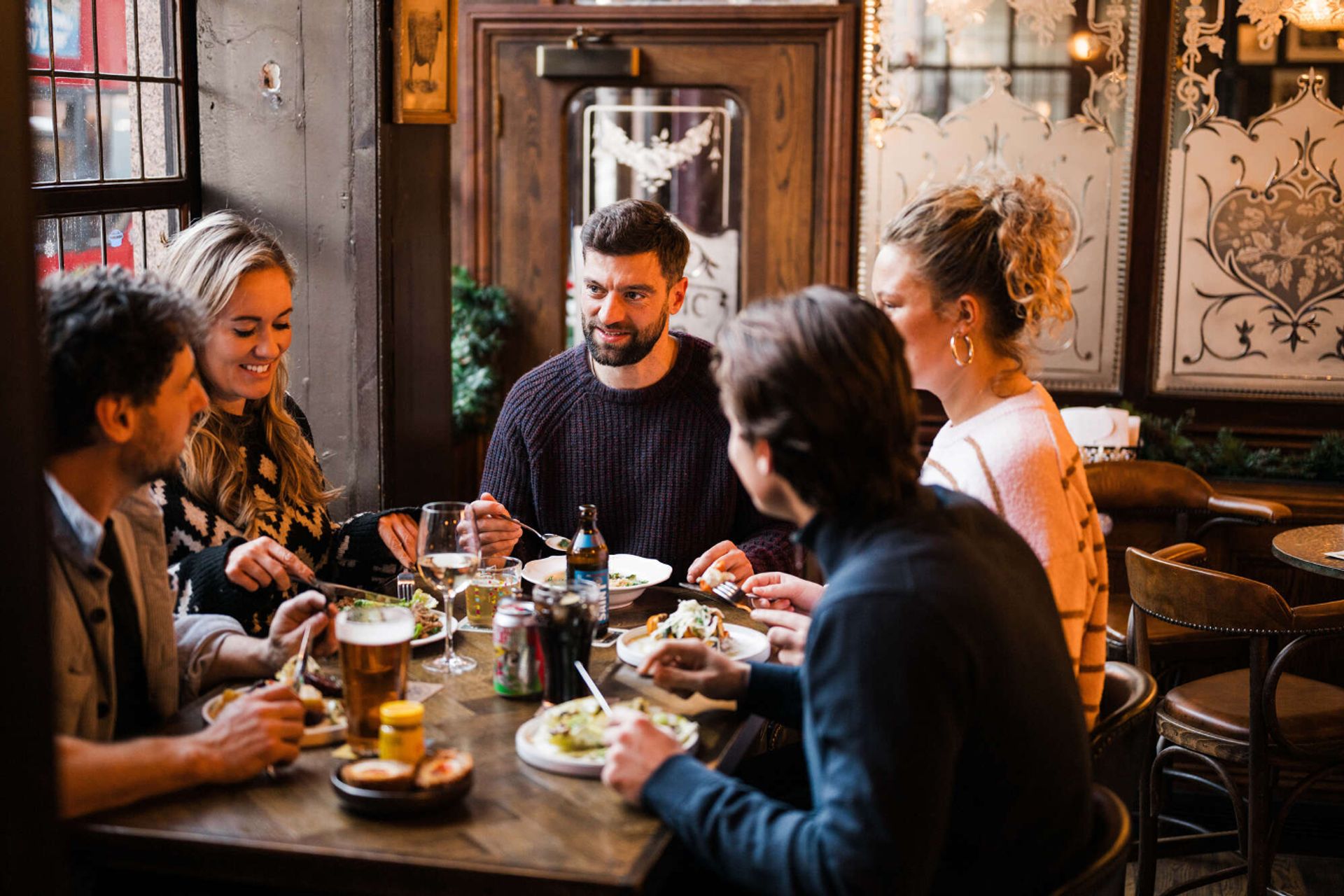 The White Hart Barnes | pub | South West London | Young's Pub