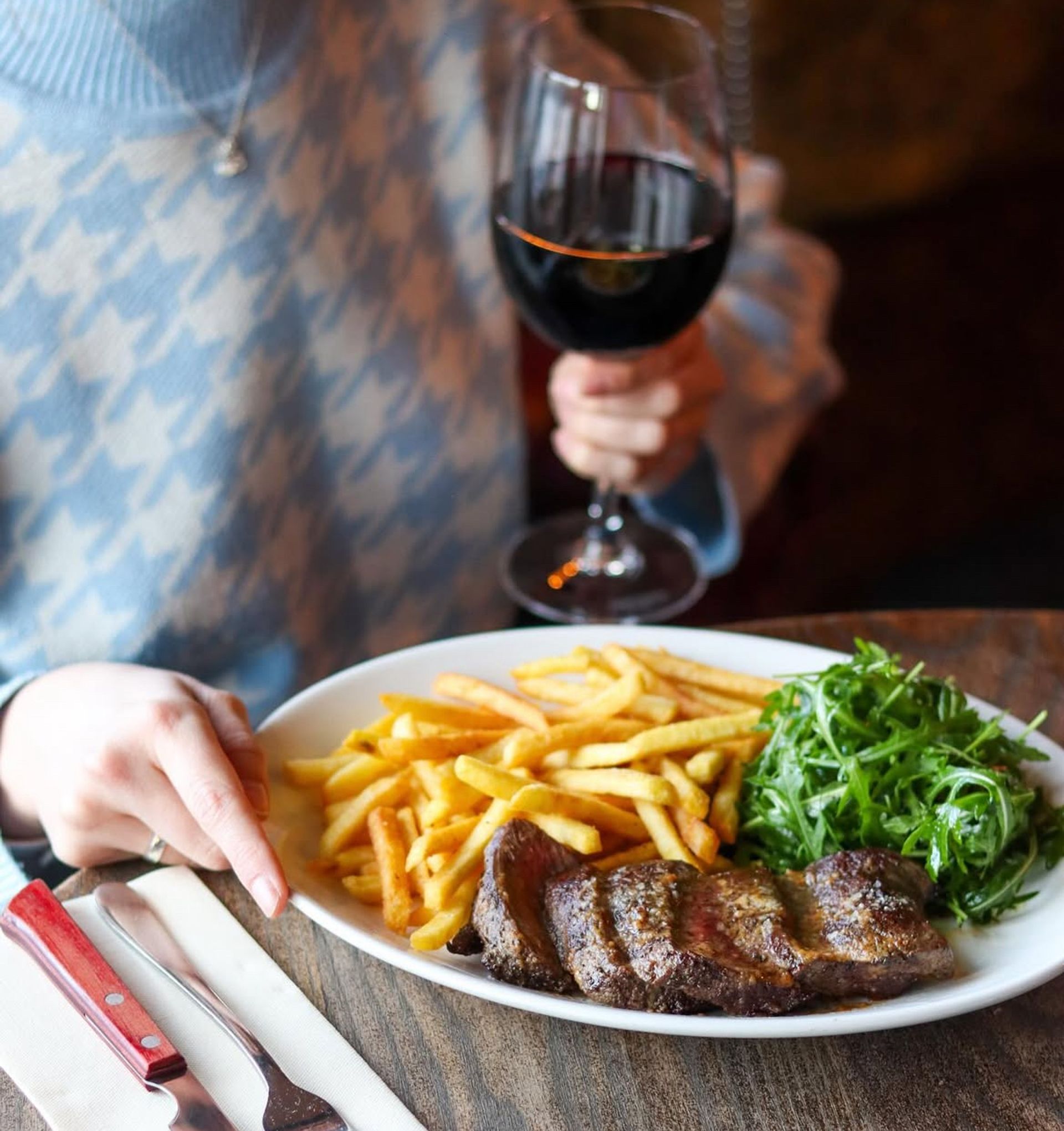 The White Hart Barnes | pub | South West London | Young's Pub